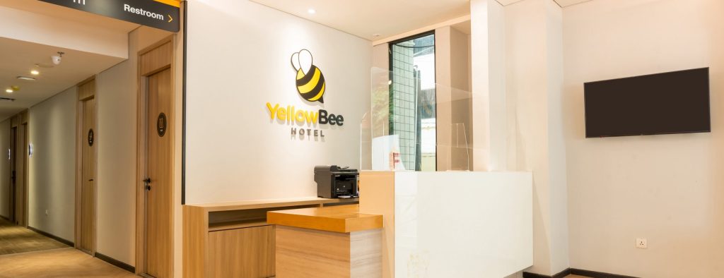 Yellow Bee Hotel, 15 Minutes by Foot From Tanah Abang Market