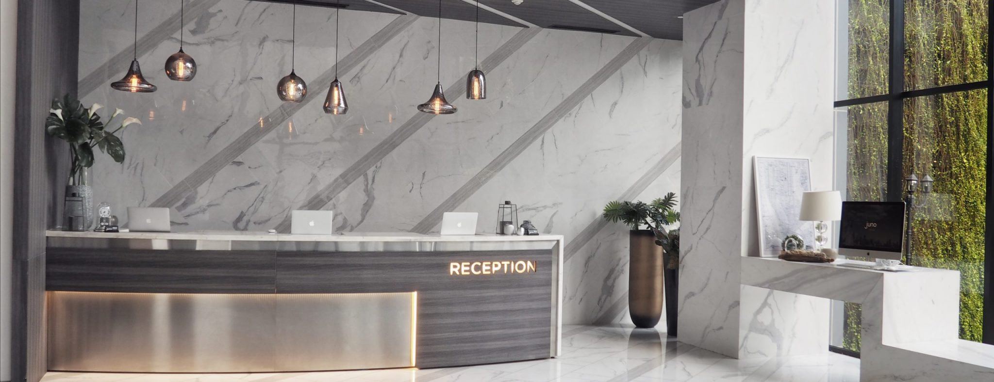 Juno Hotel, Experience Simple Comfort Near Pasar Tanah Abang