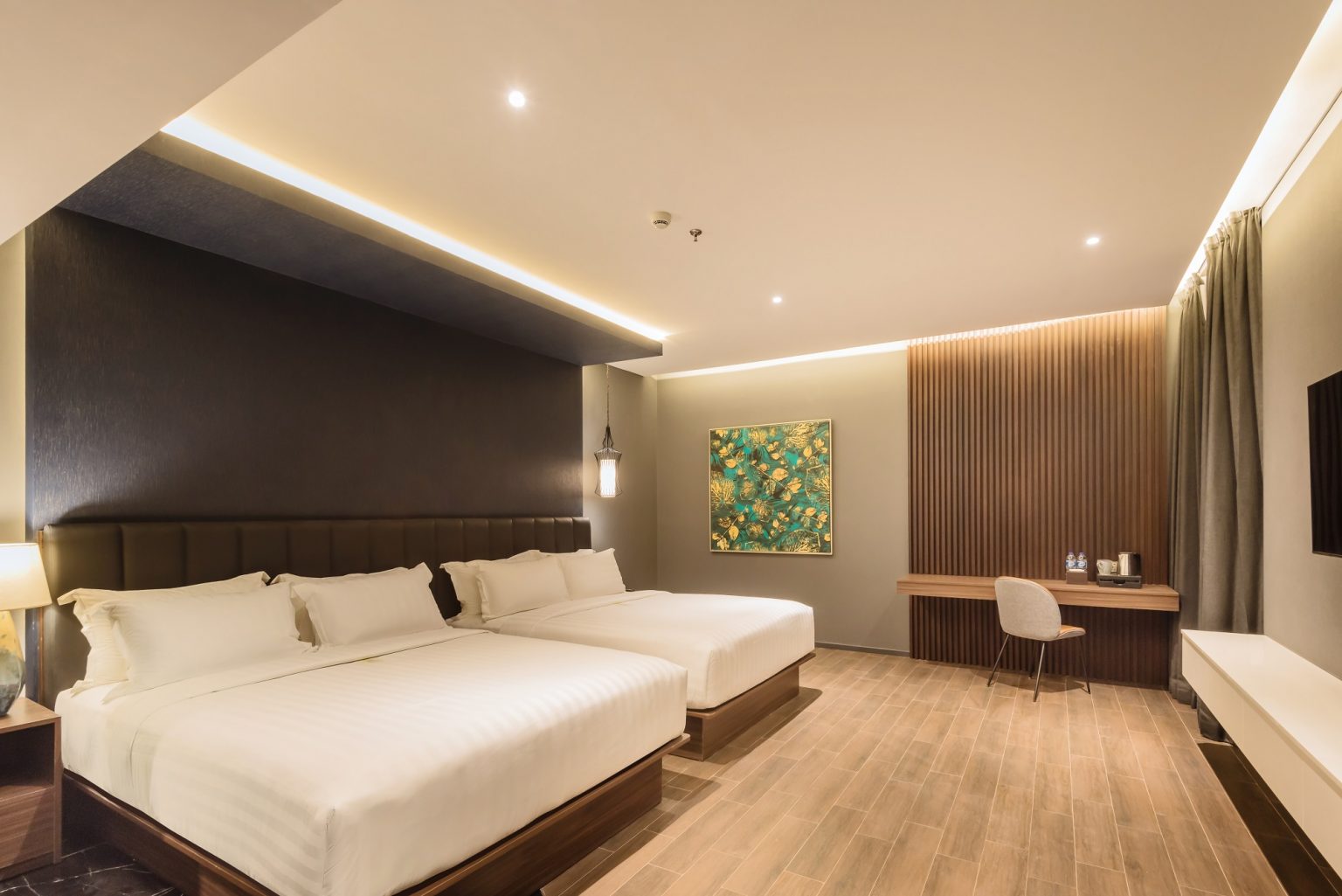Kamar Hotel Family untuk 4 Orang - Ashley Hotel Tanah Abang Jakarta