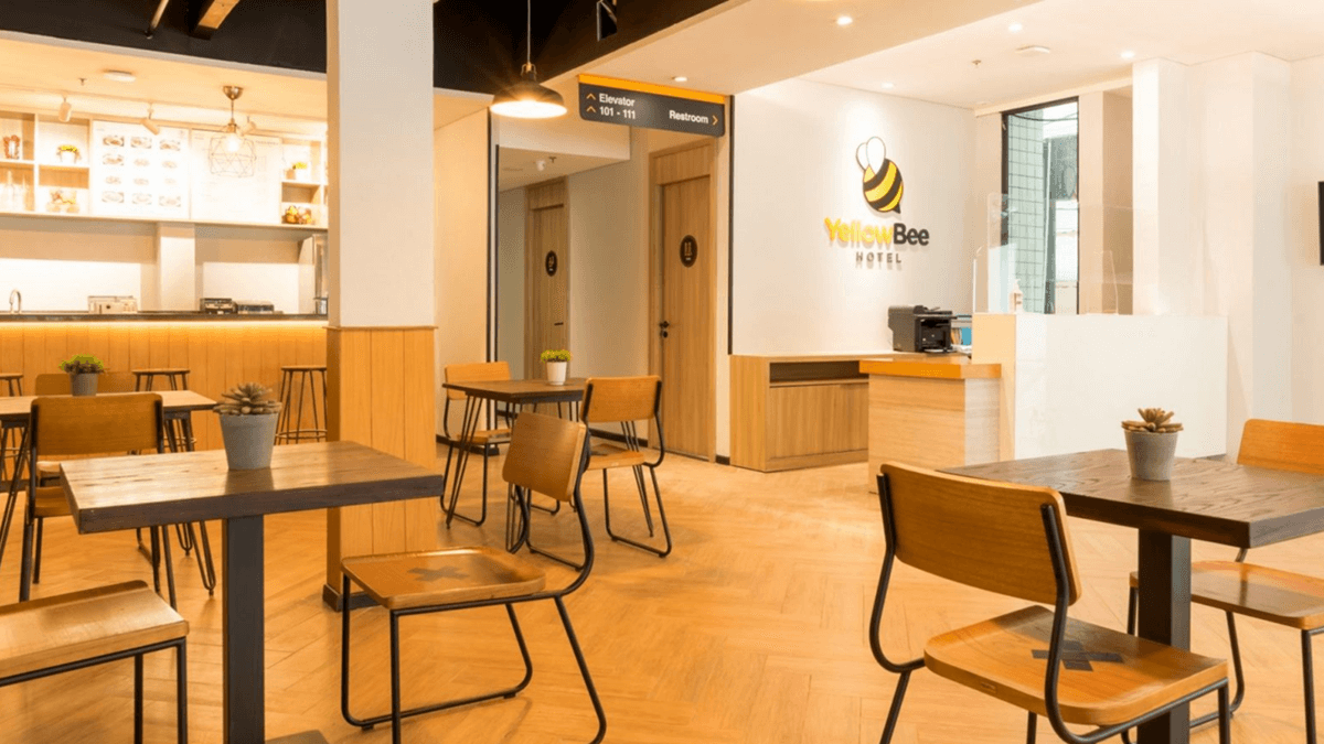 Yellow Bee Tanah Abang Jakarta | Hotel Official Site | Termurah