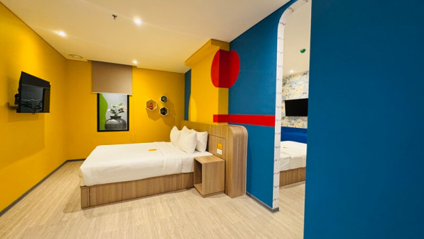 Yellow Bee Resort Hotel Cililitan Official Website